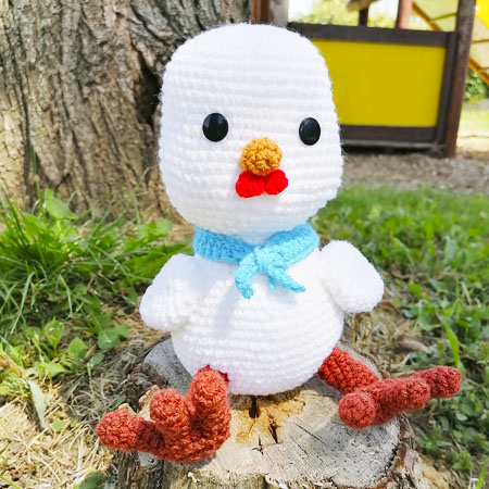 White Chick Lucy Amigurumi Free PDF Pattern